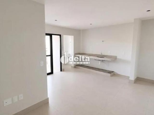 Apartamento com 2 quartos sendo uma suíte disponível para venda no bairro Santa Mônica em Uberlândia