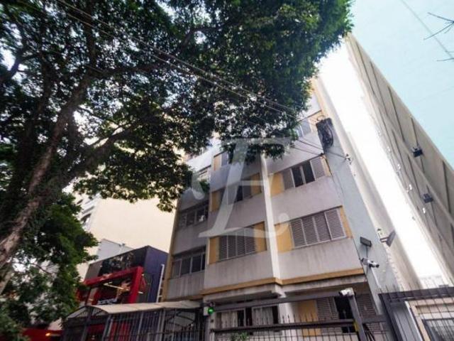 Apartamento com 2 quartos sendo 1 suite, 2 banheiros, à venda, 127 m² por R$ 950.000 Vila Pompeia