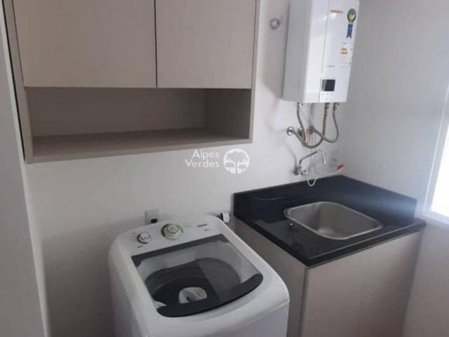 Apartamento com 2 quartos sendo 1 suíte