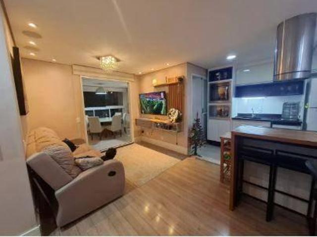 Apartamento com 2 quartos, sendo 1 suíte com móveis, 1 vaga à venda, 72 m² por R$ 695.500 Vila Pru