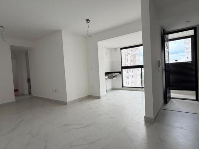 Apartamento com 2 Quartos, sendo 1 Suíte à venda, 67 m² por R$ 900.000 Condomínio Biarritz Soroc