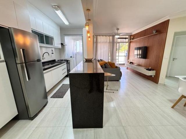 Apartamento com 2 quartos sendo 1 suíte, a venda na praia da Ensead