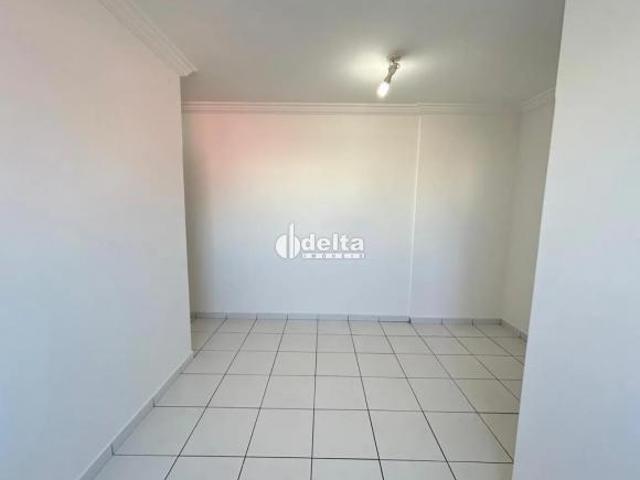 Apartamento com 2 quartos sendo 1 suíte disponível para locação e venda no bairro Presidente Rooseve