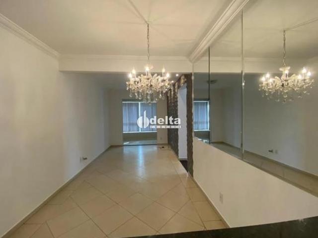 Apartamento com 2 quartos sendo 1 suíte disponível para locação e venda no bairro Santa Mônica em Ub