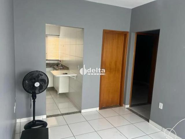 Apartamento com 2 quartos sendo 1 suíte disponível para venda no bairro Jardim Europa em Uberlândia