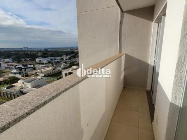 Apartamento com 2 quartos sendo 1 suíte disponível para venda no bairro Laranjeiras em Uberlândia