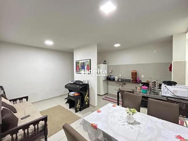 Apartamento com 2 quartos sendo 1 suíte disponível para venda no bairro Morumbi em Uberlândia MG
