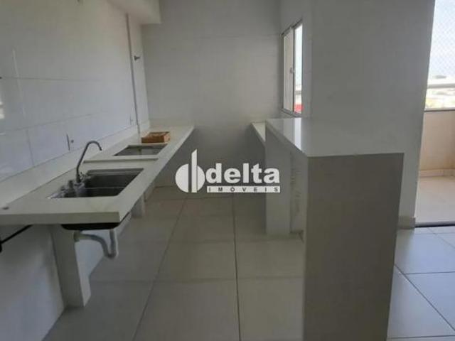 Apartamento com 2 quartos sendo 1 suíte disponível para venda no bairro Novo Mundo em Uberlândia MG