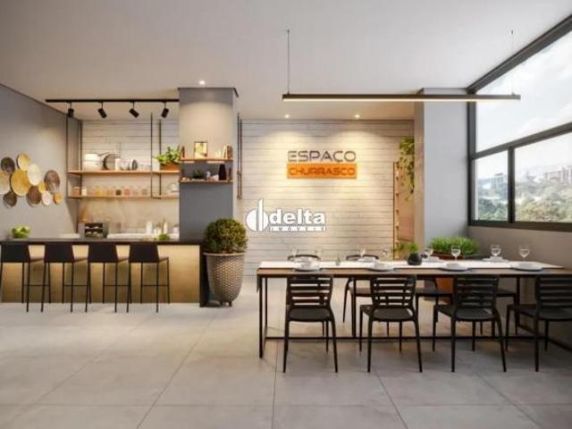 Apartamento com 2 quartos, sendo 1 suíte, disponível para venda no bairro Patrimônio, em Uberlândia