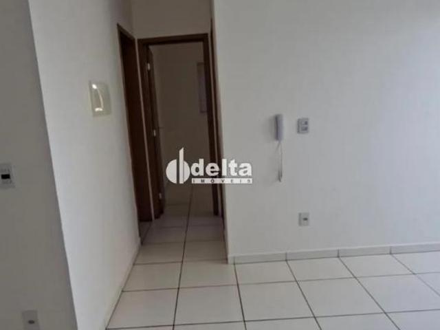 Apartamento com 2 quartos sendo 1 suíte disponível para Venda no bairro São Jorge em Uberlândia MG