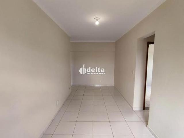 Apartamento com 2 quartos sendo 1 suíte disponível para venda e locação no bairro Santa Mônica em Ub
