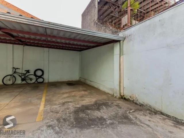 Apartamento com 2 quartos, vaga coberta e sol da manha no bairro Santana