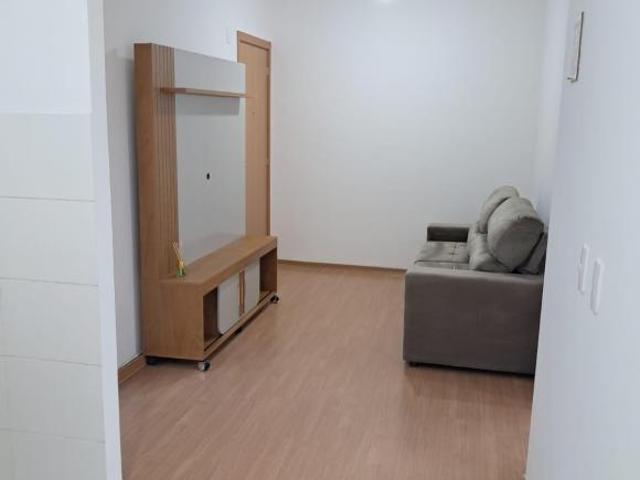 Apartamento com 2 quartos, vaga de garagem e elevador no bairro Estância velha