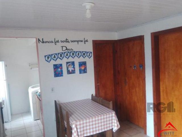Apartamento com 2 quartos, vaga de garagem, no bairro Restinga, Porto Alegre/RS