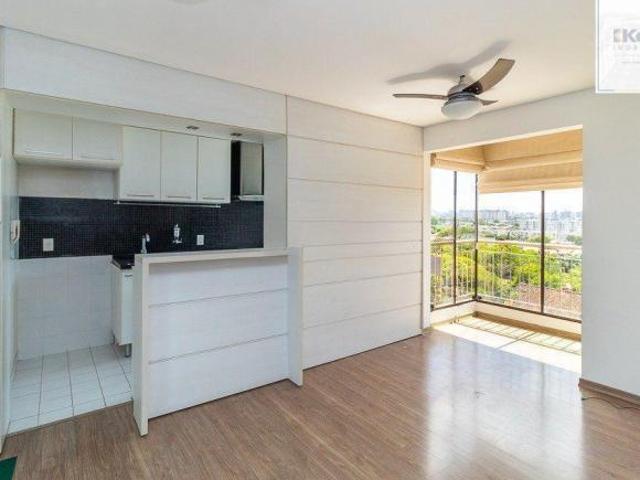 Apartamento com 2 quartos, vaga e sacada e churrasqueira no bairro Sarandi