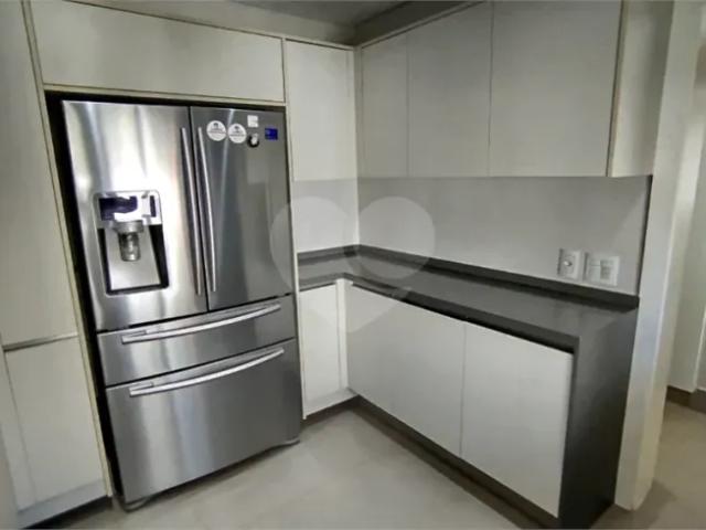 Apartamento com 2 quartos à venda ou para locação em Consolação SP