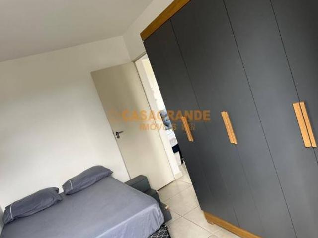 Apartamento com 2 quartos Vila Mascarenhas