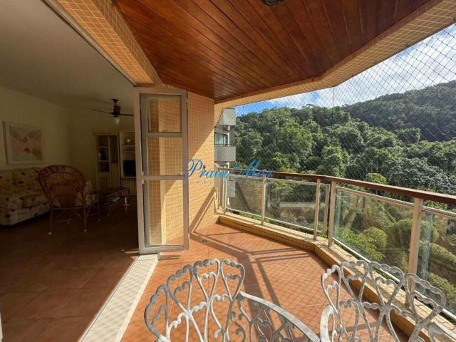 Apartamento com 2 quartos, 103 m²