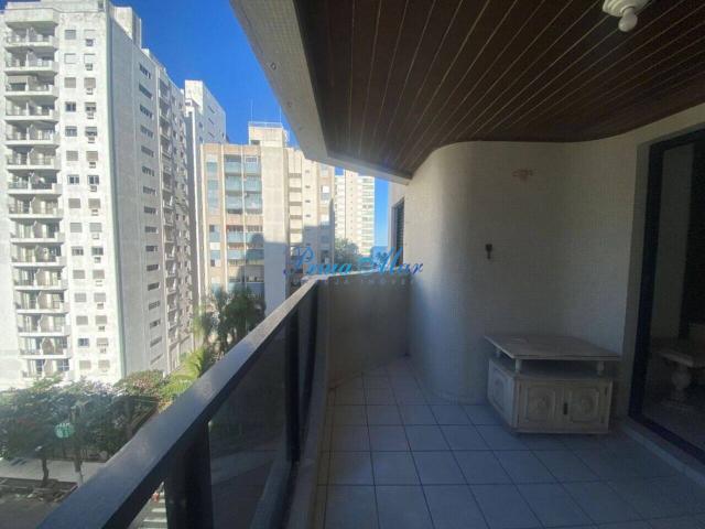 Apartamento com 2 quartos, 100 m²