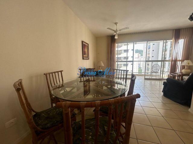 Apartamento com 2 quartos, 105 m²