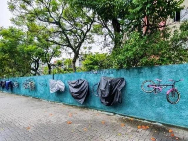 Apartamento com 2 quartos, 1 banheiro, 1 vaga de garagem