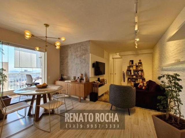 Apartamento com 2 quartos 1 suíte, 1 vaga, reformado, à venda no Butantã