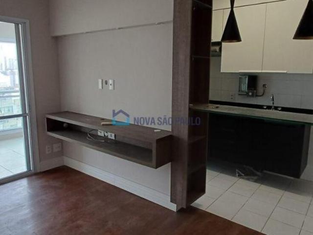 Apartamento com 2 quartos 1 suíte e 1 vaga perto da Consolação no centro!