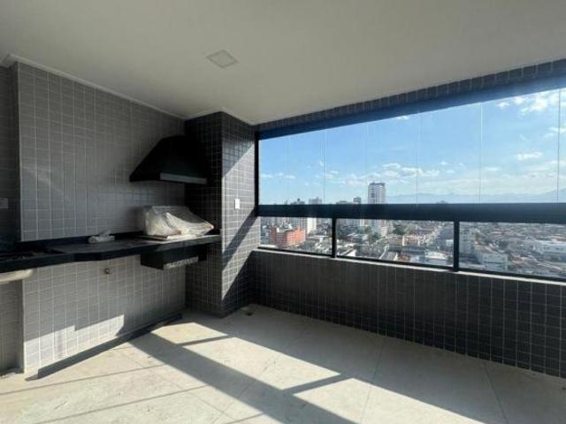 Apartamento com 2 quartos, 1 suíte, varanda gourmet com churrasqueira a carvão, vista livre e para o