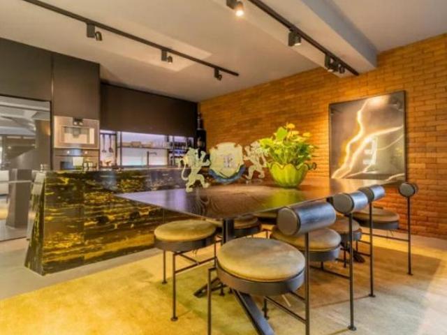 Apartamento com 2 quartos, 2 suítes e 197m² para venda no Jardim Paulista São Paulo/SP