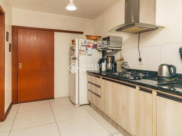 Apartamento com 2 quartos, 68.35m² privativos, à venda, em frente ao Triangulo da Assis Brasil