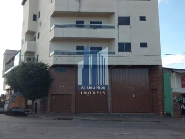 Apartamento com 2 quartos, 60 m²