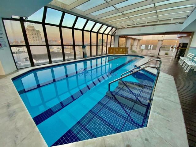 Apartamento com 2 quartos, 76 m²