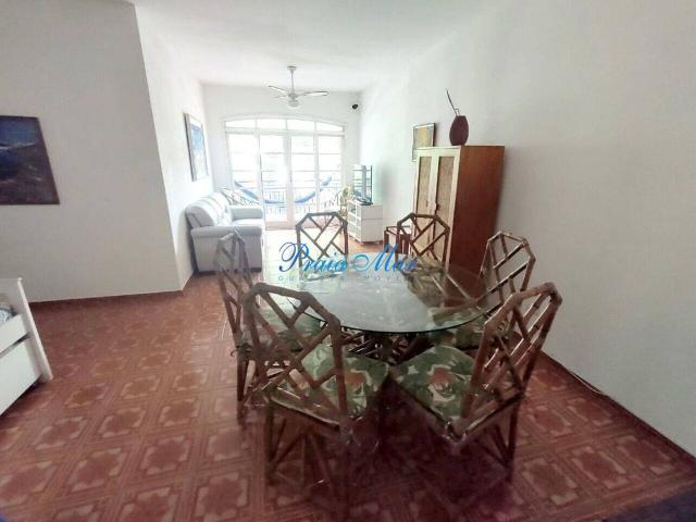 Apartamento com 2 quartos, 77 m²