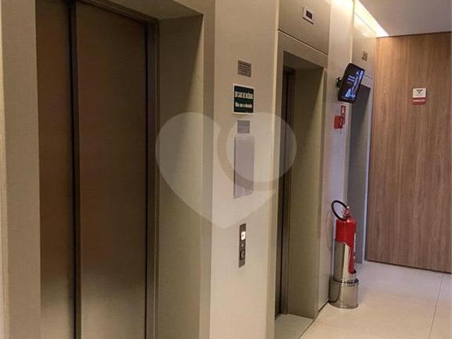 Apartamento com 2 Quartos, 70 m² à Venda em Vila Mariana
