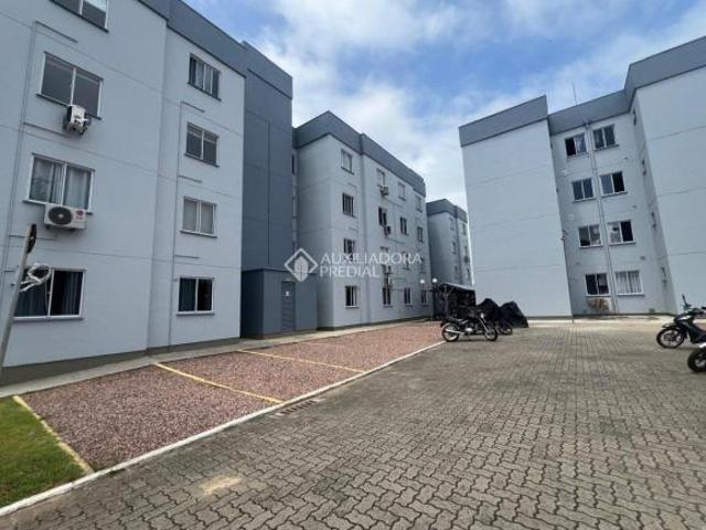 APARTAMENTO COM 2 QUARTOS