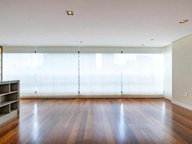 Apartamento com 2 suítes 2 vagas 147m² á venda no Itaim Bibi, São Paulo