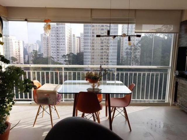 Apartamento com 2 suítes 2 vagas a venda na Vila Andrade