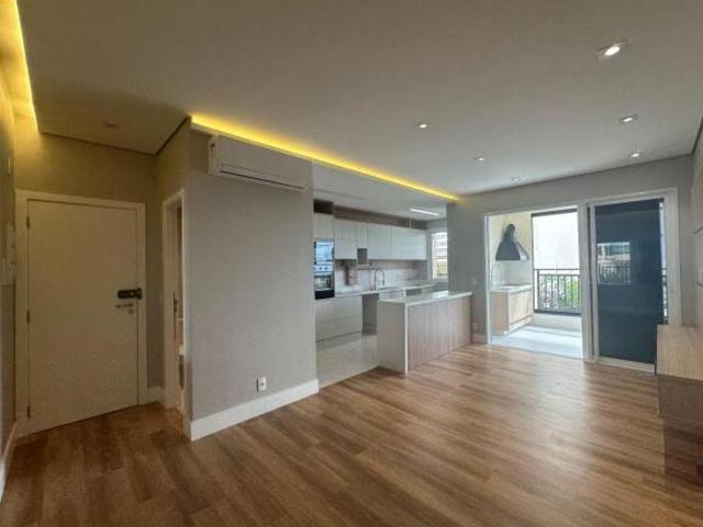 Apartamento com 2 suites com closet, 91 m² no Swiss Park