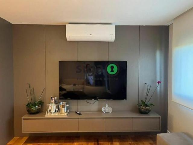 Apartamento com 2 suítes com closet, 3 vagas e depósito privativo na Vila Andrade
