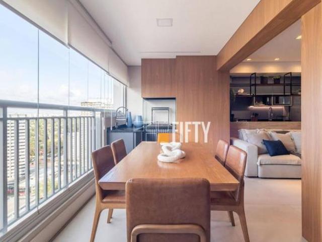 Apartamento com 2 suítes à venda, 80 m², andar alto por R$ 1.350.000 Alto da Boa Vista São Paulo