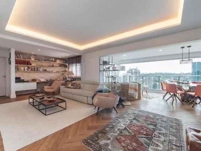 Apartamento com 2 suítes à venda, 132 m² no Brooklin