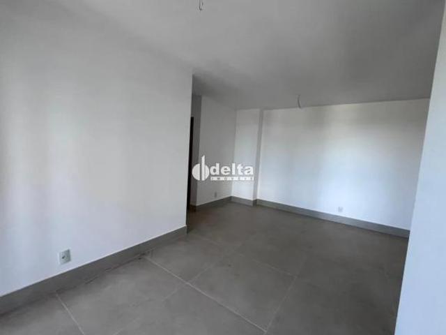 Apartamento com 2 suítes disponível para venda no bairro Jardim Sul em Uberlândia MG