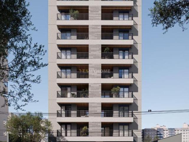 Apartamento com 2 suítes e 1 garagem no Água Verde, próximo à Praça do Japão