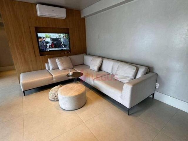 Apartamento com 2 suites e 2 vagas de garagem