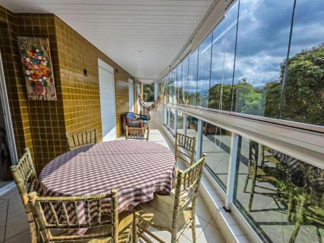 Apartamento com 2 Suítes e Varanda Gourmet