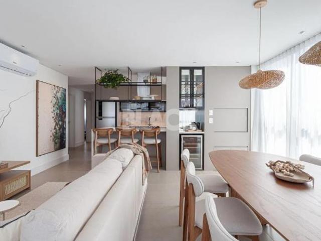 Apartamento com 2 suítes mobiliado no Centro em Torres RS