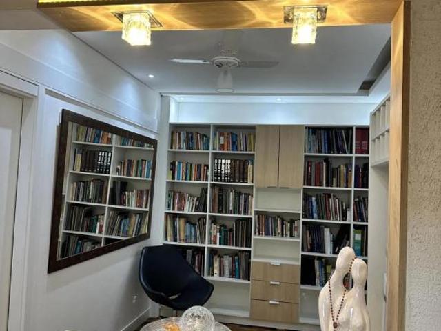 Apartamento com 2 suítes, mobiliado a venda bairro Cidade Baixa