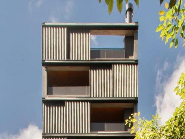 Apartamento com 2 suítes no Bairro