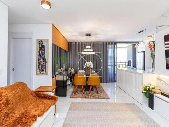 Apartamento com 2 suítes R$ 1.549.000 Centro