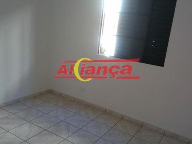 Apartamento com 2Domitorios, 1 vaga de garagem